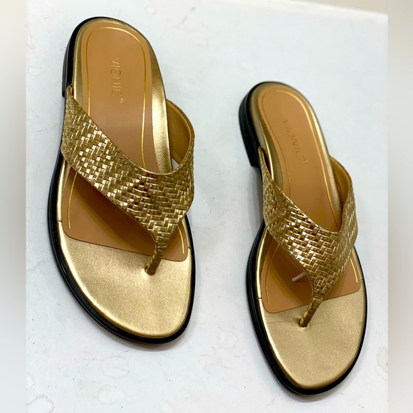 Vionic | Shoes | Vionic Agave Nwot Womens Sandals Size 6m In Gold Color ...